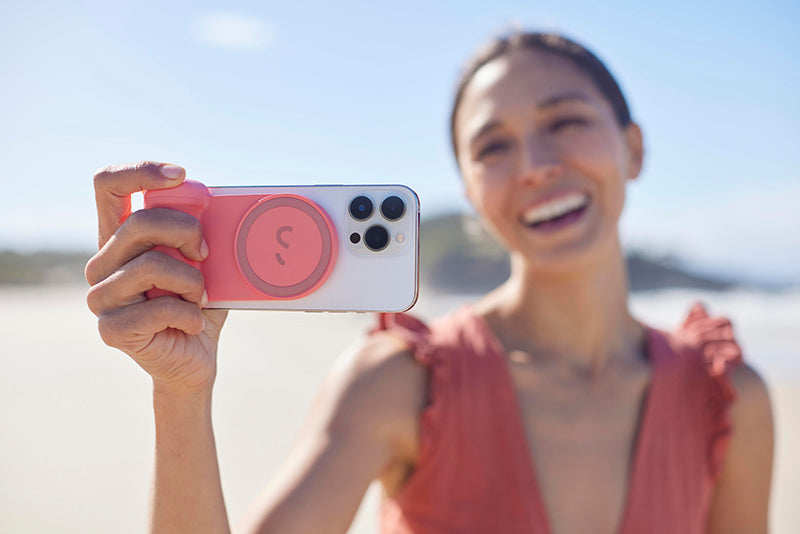 SnapGrip MagSafe対応モバイルバッテリー内蔵ワイヤレスシャッター付きカメラグリップ – ShiftCam Japan